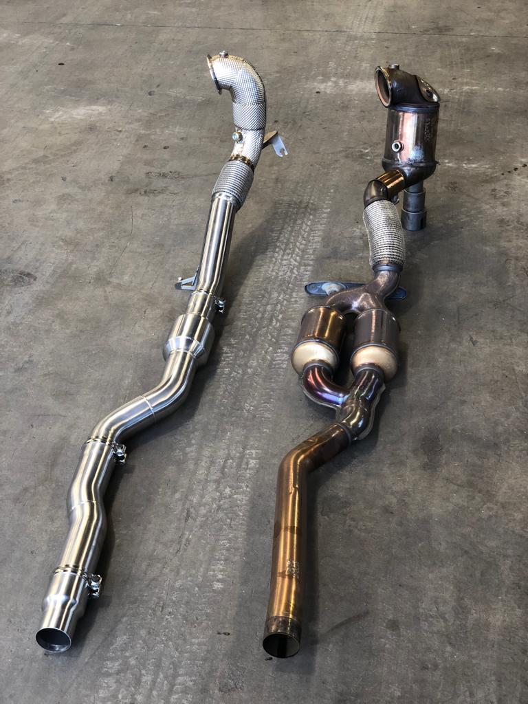 MODE Design Decatted 3.5" Downpipe V2 MQB AWD VW Golf MK8 R Audi S3 8Y ...